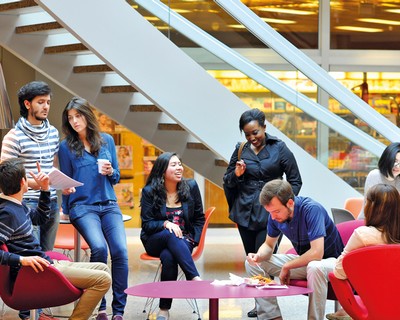 International Institute in Geneva: Life on campus